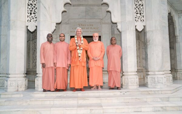 Swami Chidanandaji Visits Ranchi Ashram, 2019