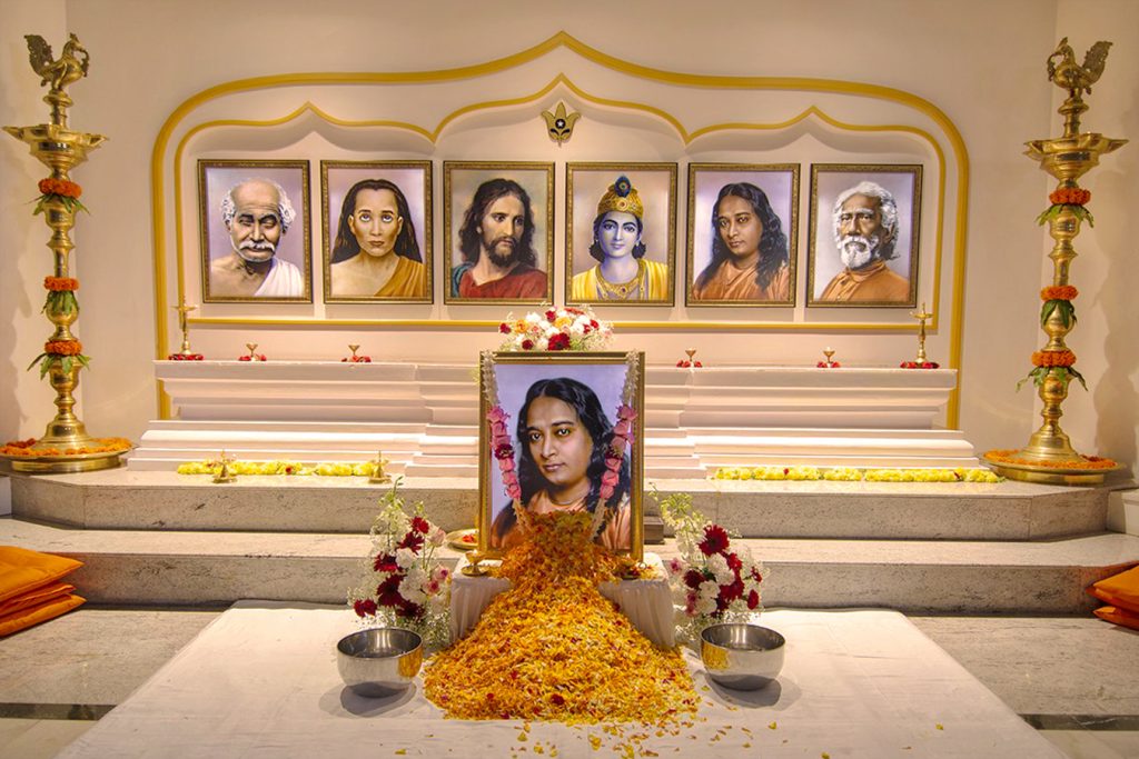 Paramahansa Yogananda Photo and Image Gallery ~ YSS