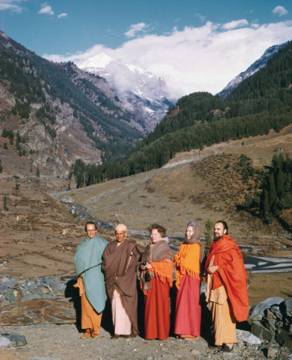 Swami Shantananda Giri — YSS